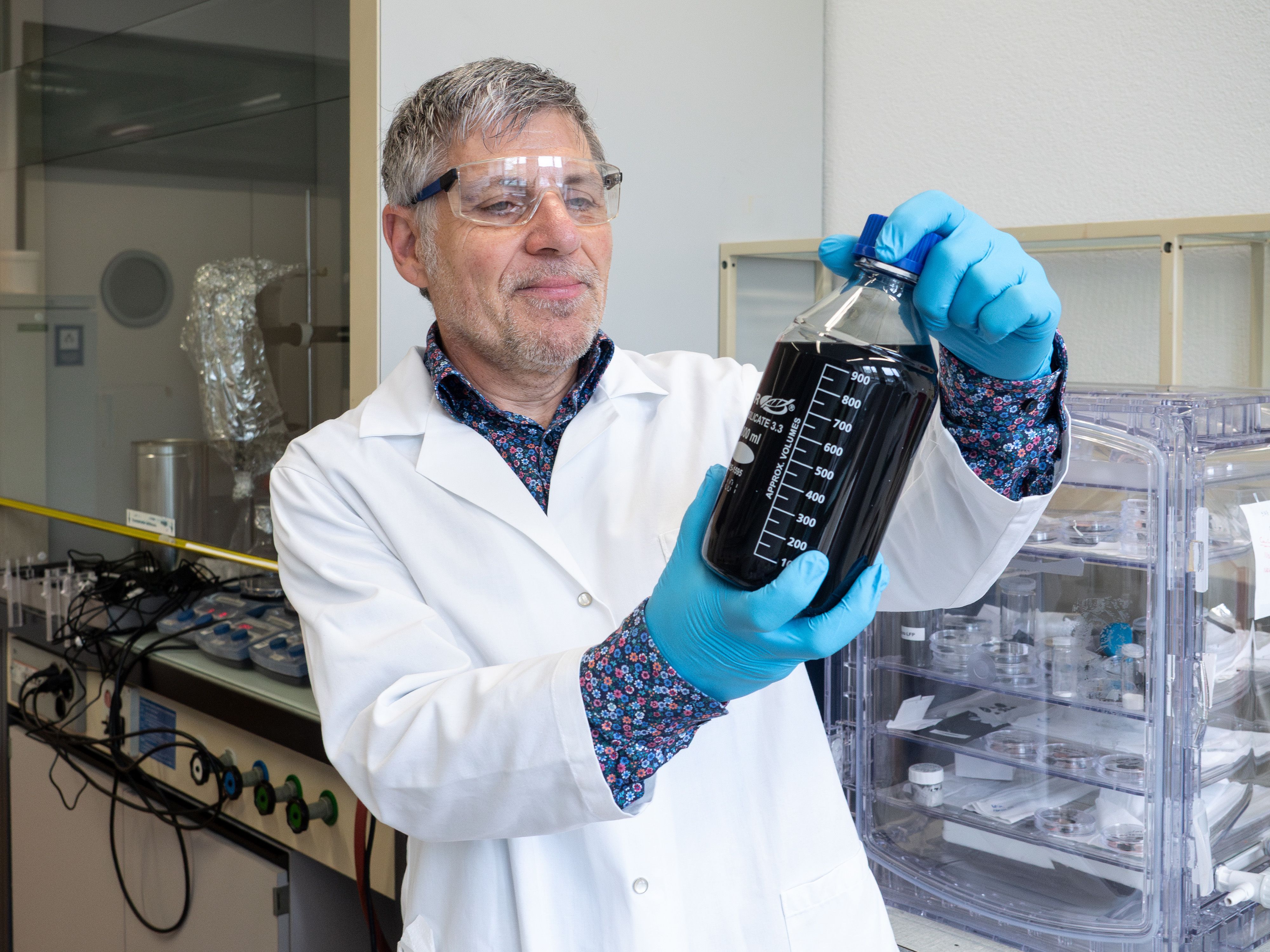 Revolutionizing energy technology with graphene: Scalable ...